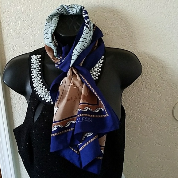 ALEXON | Accessories | Alexon Scarf | Poshmark